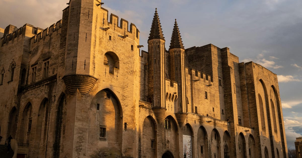 Palais des Papes visitor guide — everything you need to know before ...